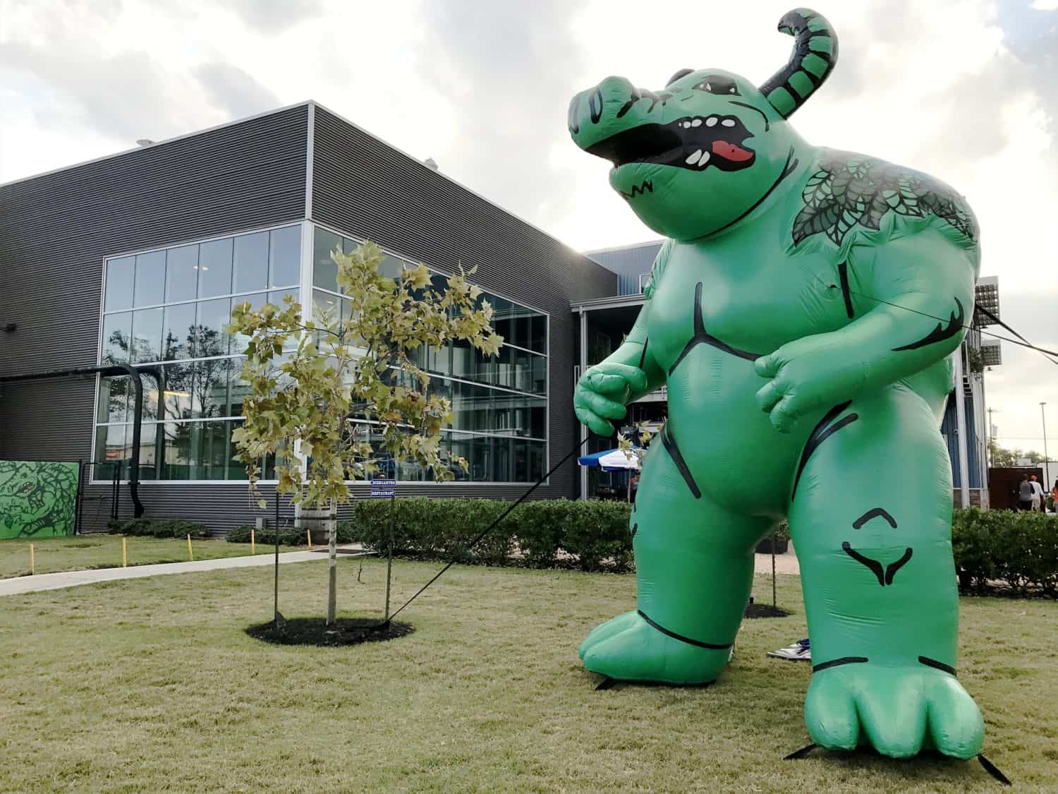 Custom Inflatable Characters Improve Brand Recognition